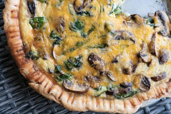 Easy Cheesy Spinach Quiche Recipe