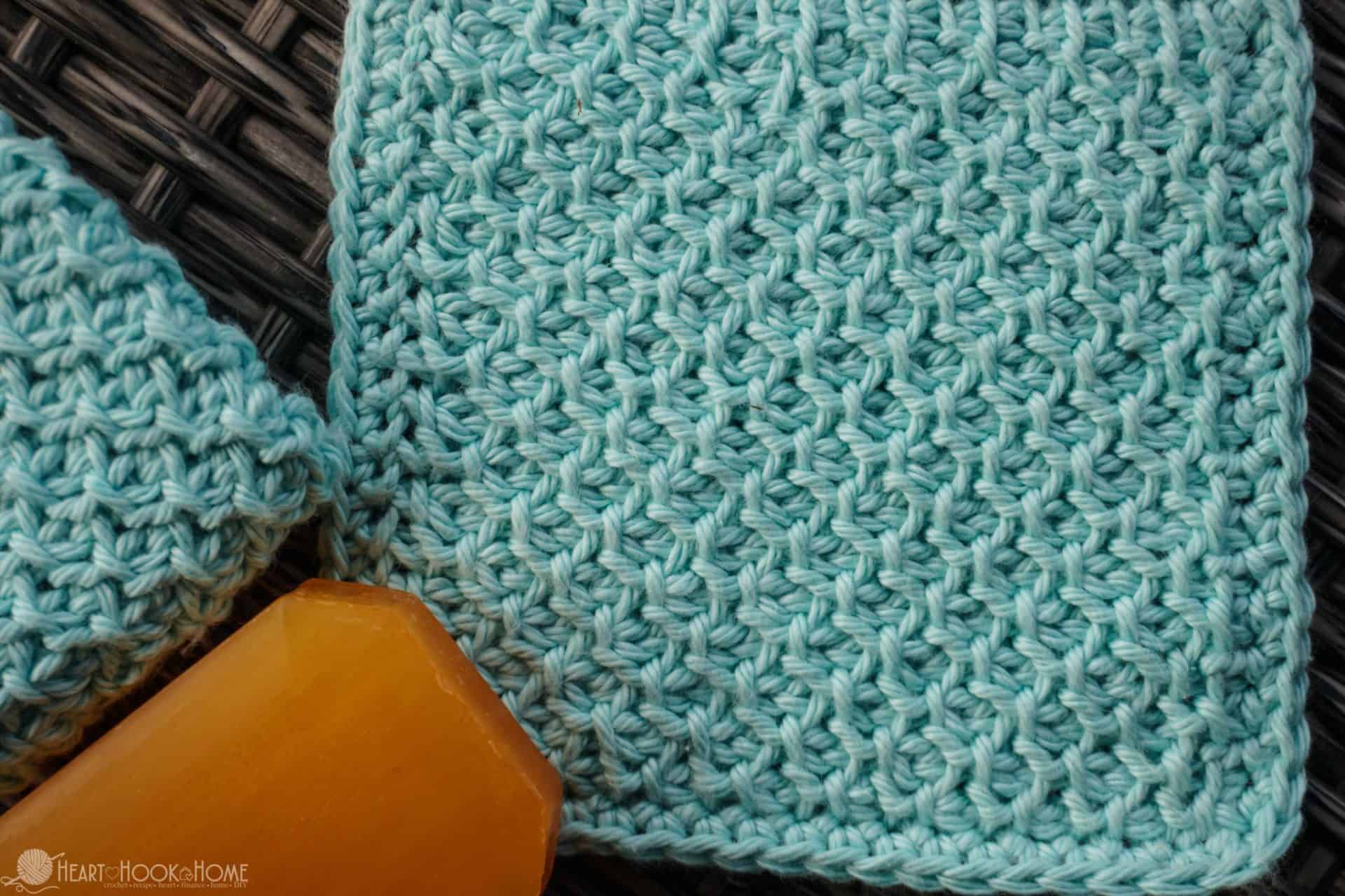 The Bee's Knees Face Cloth: Free Crochet Pattern