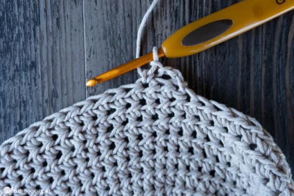 Wave Market Bag Free Crochet Pattern - Heart Hook Home