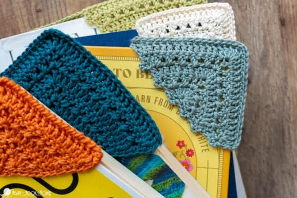 Free Crochet Corner Bookmark Pattern - Heart Hook Home